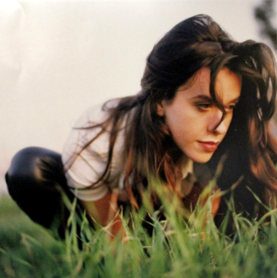 Alanis: 20 anos de uma pequena pílula difícil de engolir | JUDAO.com.br